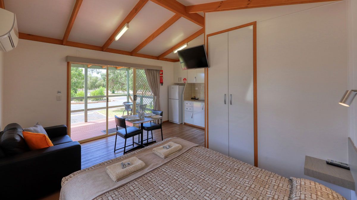 Studio Cabins in Cobar | Cosy Stays for Travellers